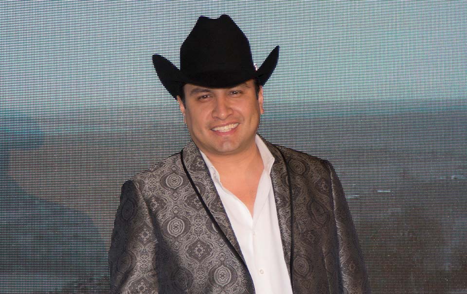 julion-alvarez-1