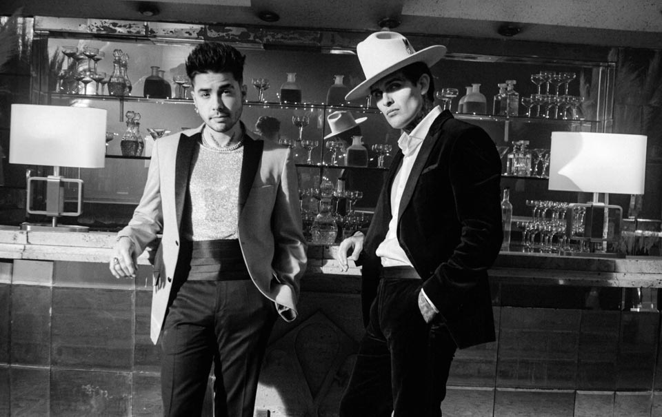 mejor-asi-adriel-favela-mario-bautista