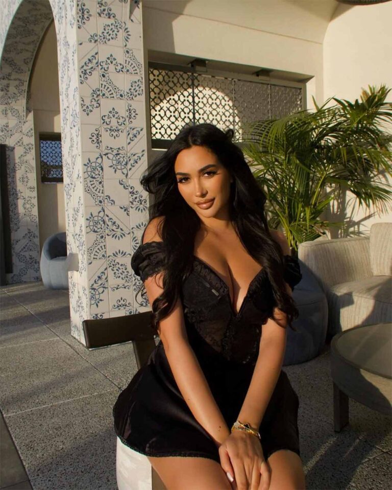 sonia sahar peso pluma